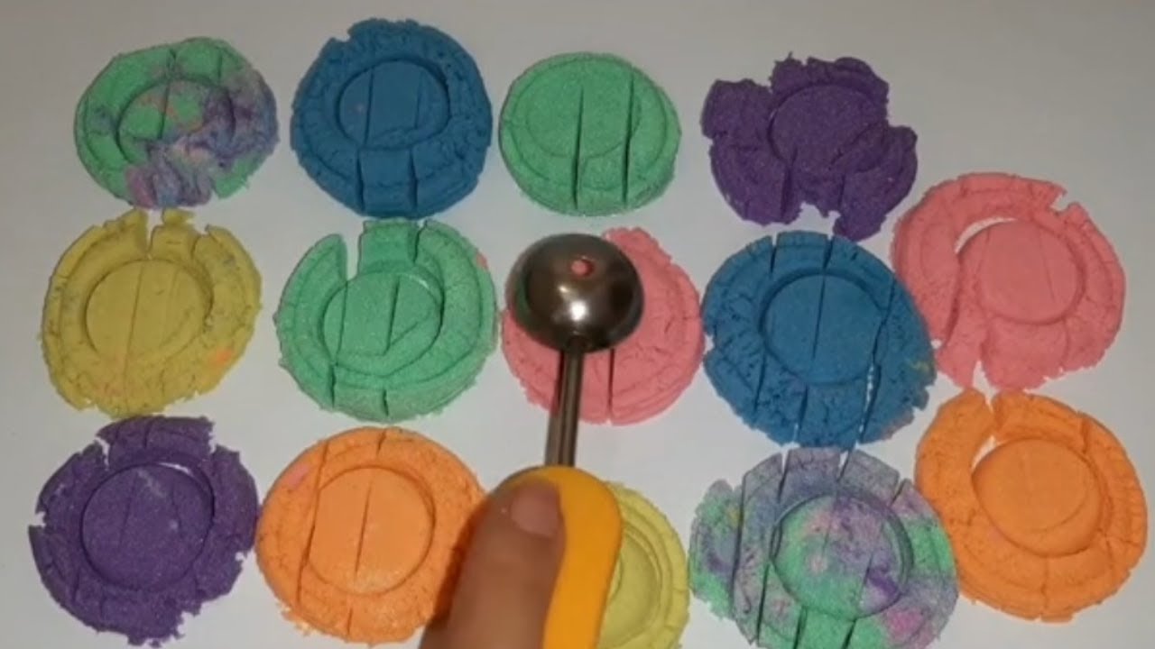 Very Satisfying Kinetic Sand Cutting/magic sand - YouTube