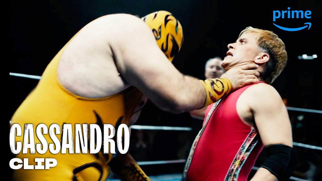 Cassandro vs. Gigántico | Cassandro | Prime Video - YouTube
