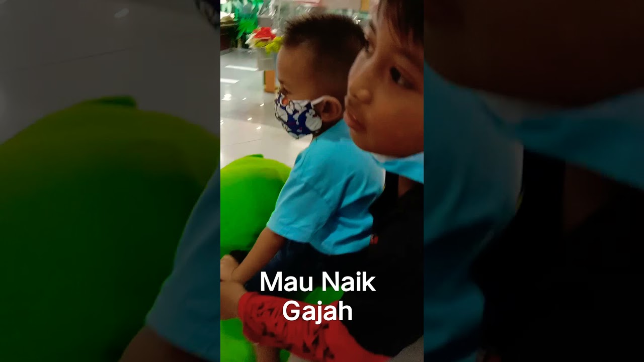 Bermain Di Lippo Mall Jember - YouTube