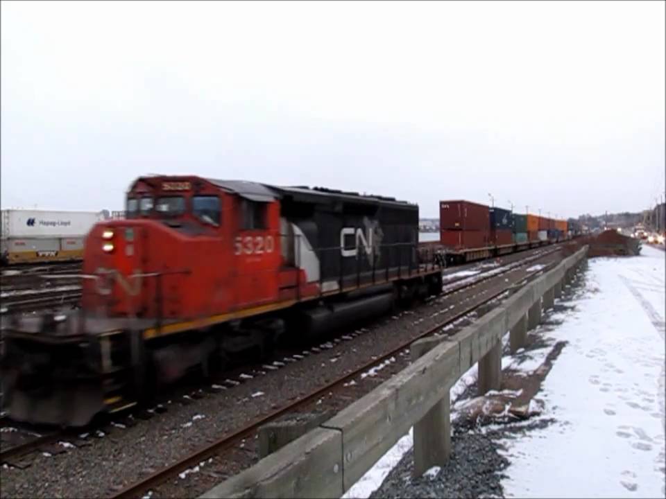 CN SD40-2 Past Rockingham - January 30, 2011 - YouTube