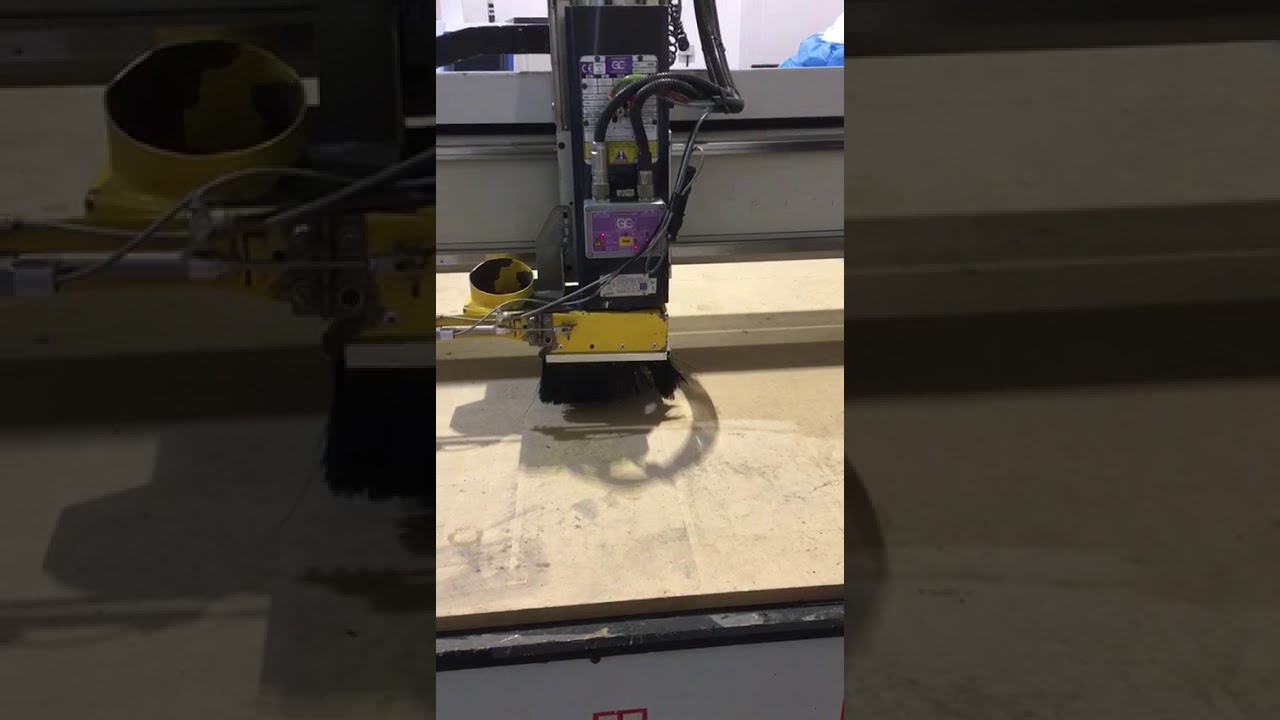 Multicam MG Cnc router running - YouTube