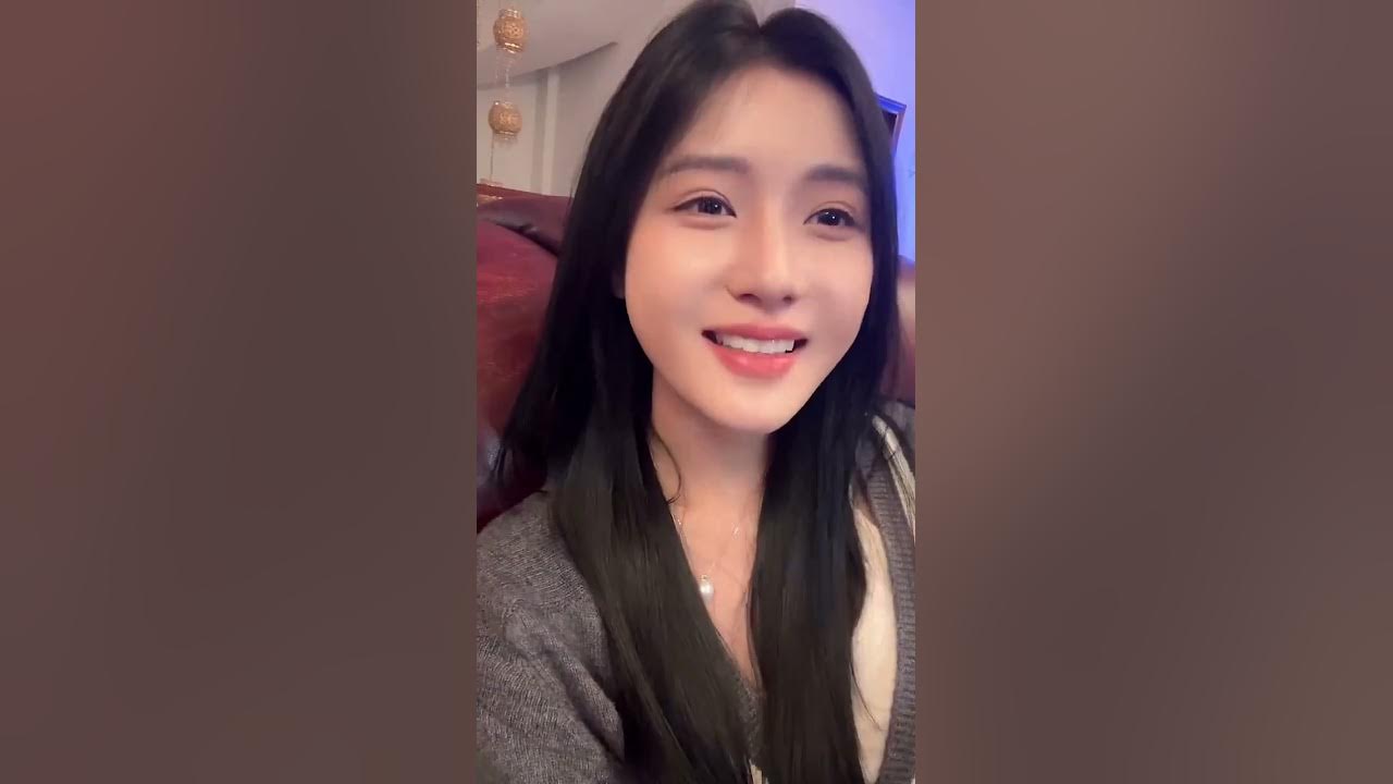 【饭截视频】20250212 陳意涵Estelle抖音直播（20:43-22:05）纯享版@陈意涵Estelle - YouTube