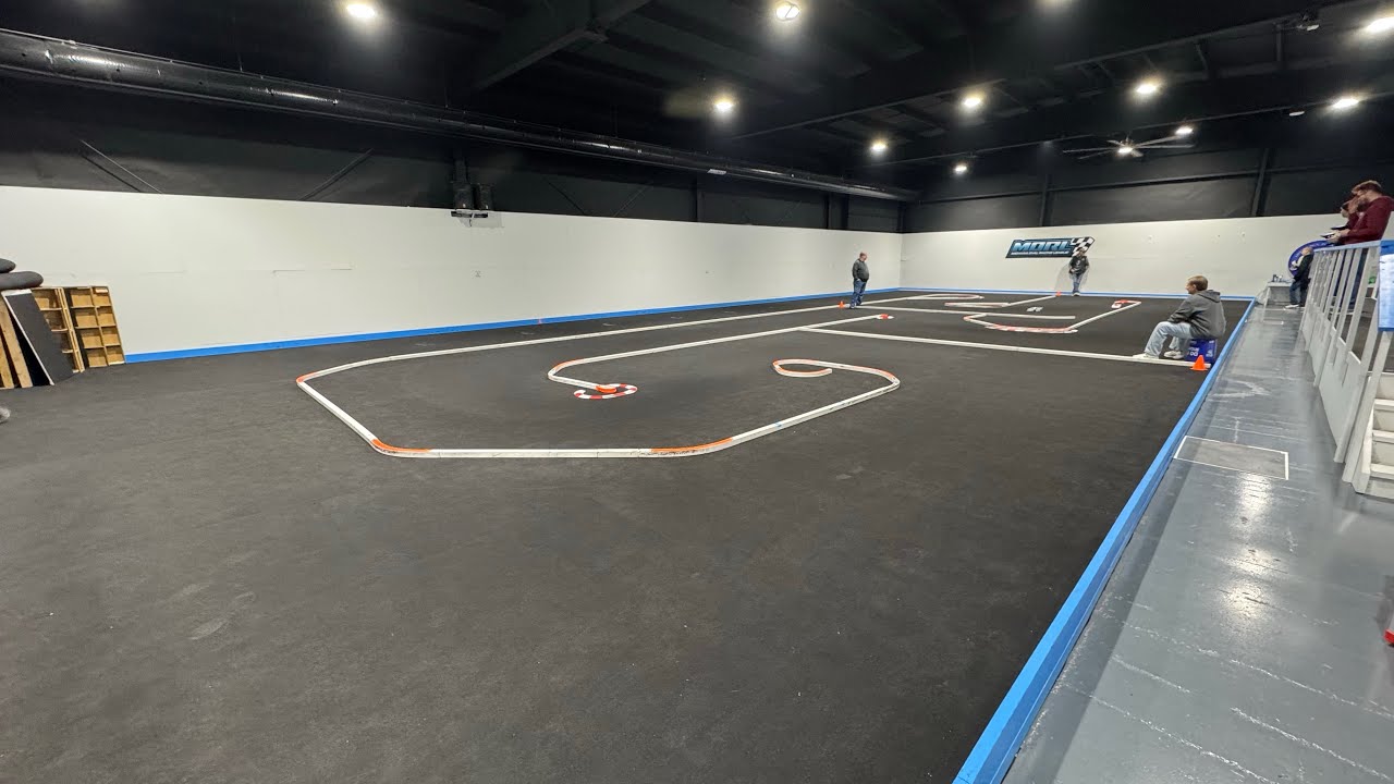 6amRC. The Lower Level. Losi NASCAR main - YouTube