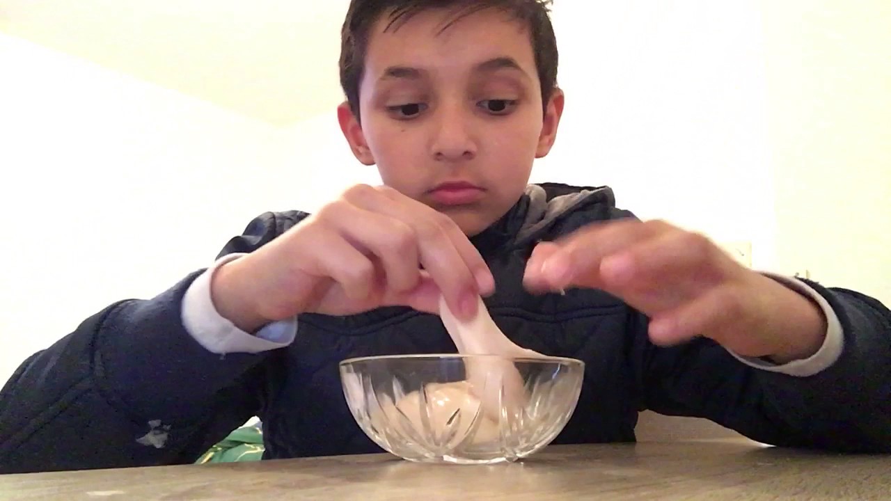 Comment faire pour que le slime ne colle pas au doigt - YouTube