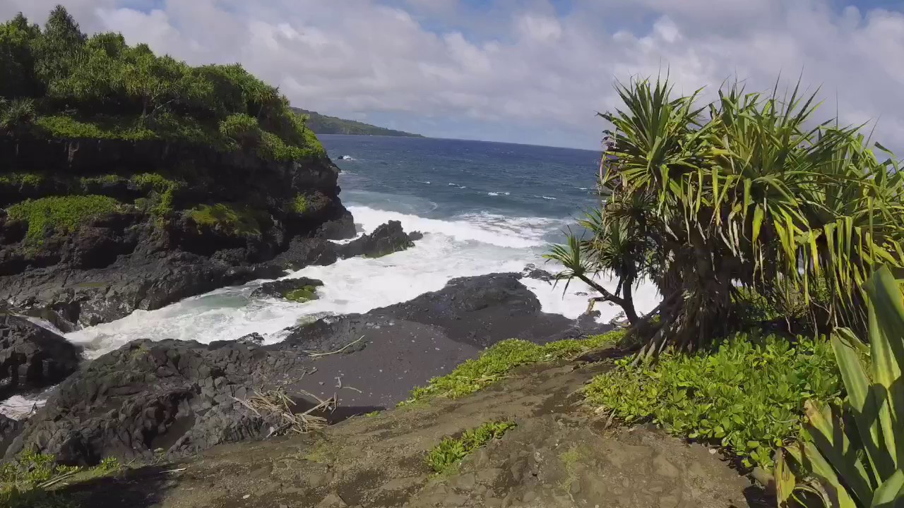 Road to Hana and 7 Sacred Pools - YouTube