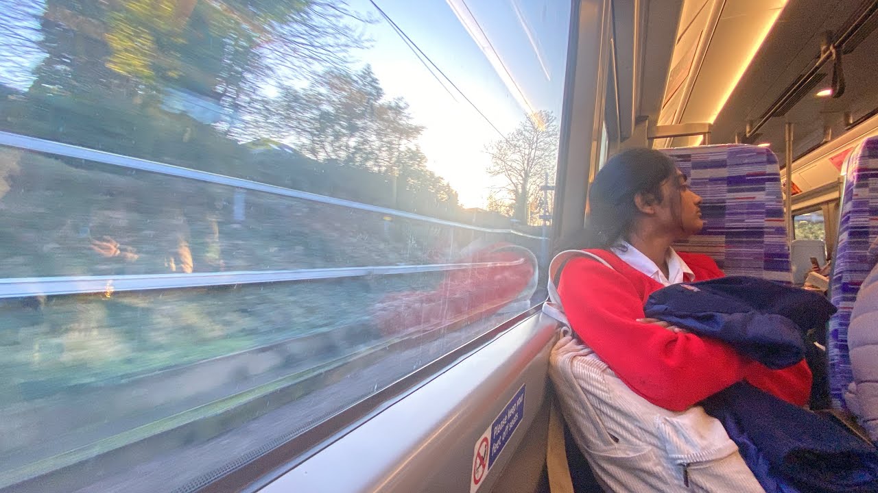 (Rare) fast Elizabeth line from Forest Gate to Ilford - YouTube