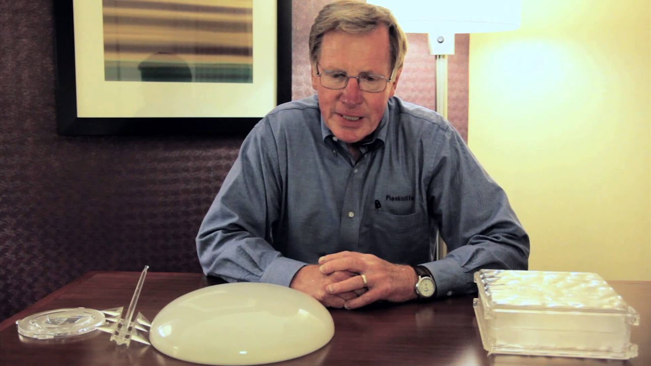 Injection Molding: White or black streaks in parts - YouTube