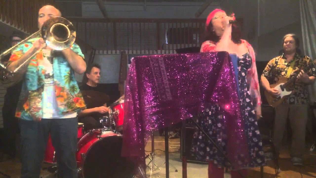 Pachuco Cadaver plays "Love Lies" by Captain Beefheart - YouTube