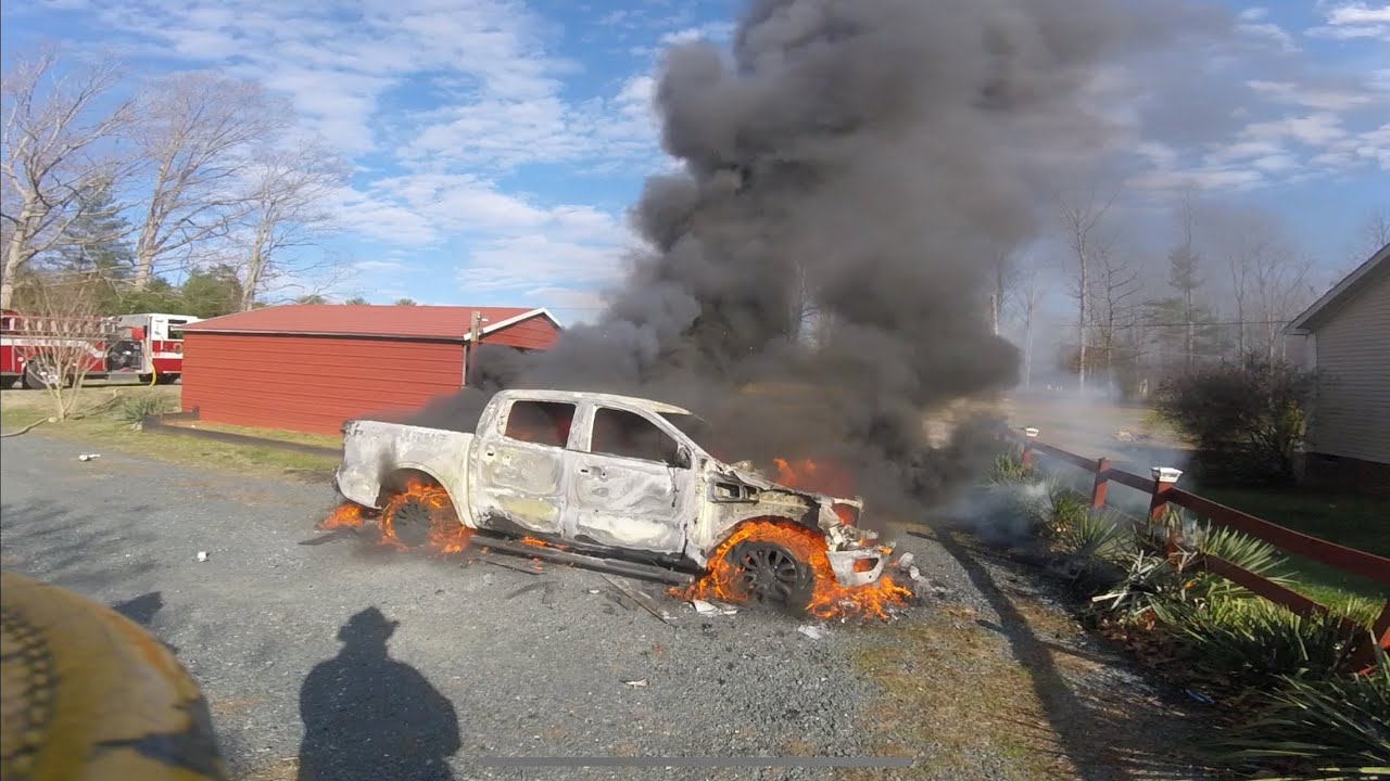 Quick knockdown of a vehicle fire 🔥🚒 - YouTube