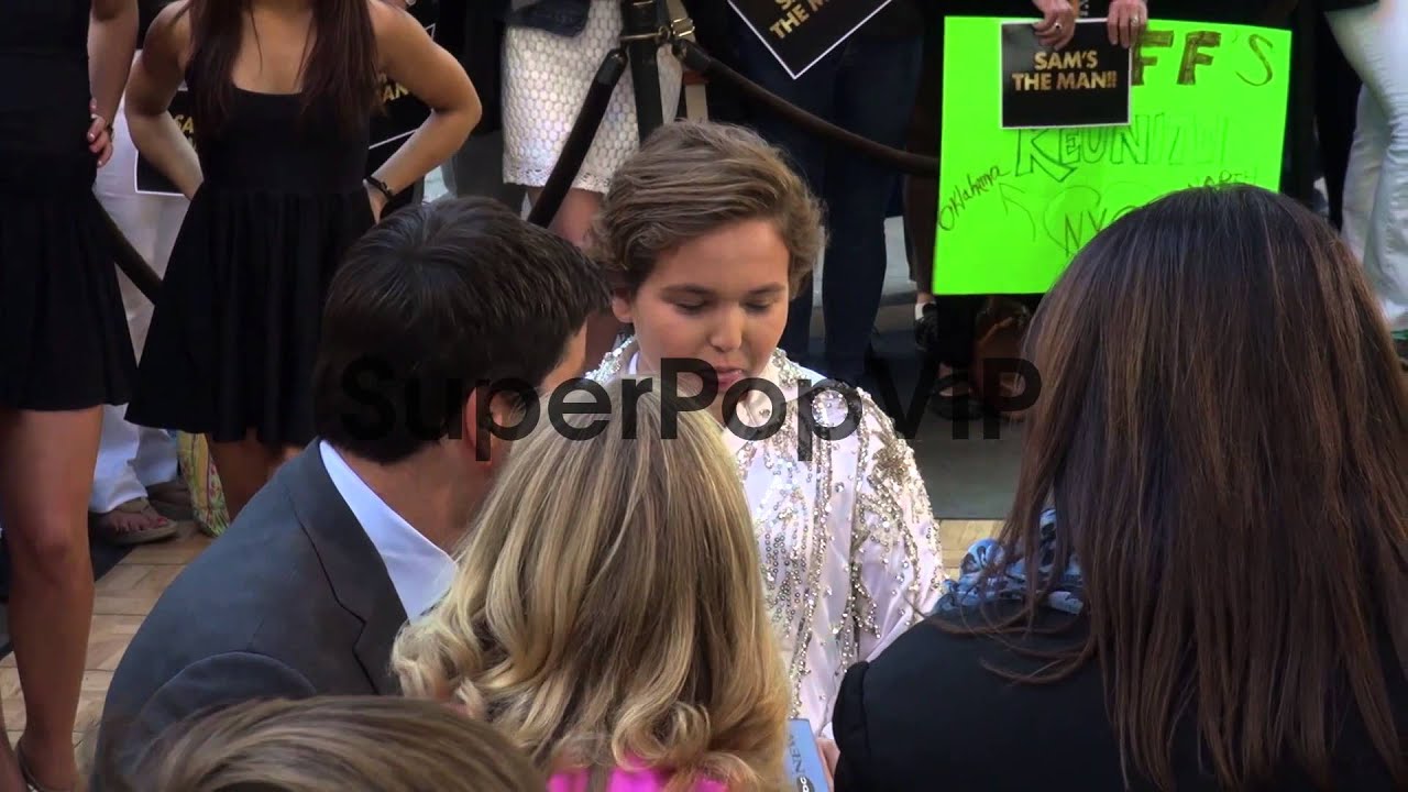 Sam Horowitz and his mom Angela being interviewed by Lara... - YouTube