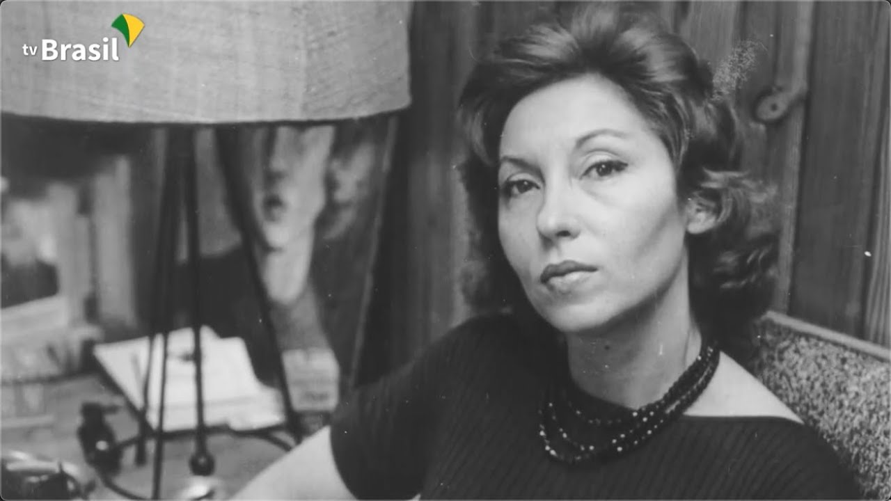 Caminhos da Reportagem | Atrás do pensamento de Clarice - YouTube