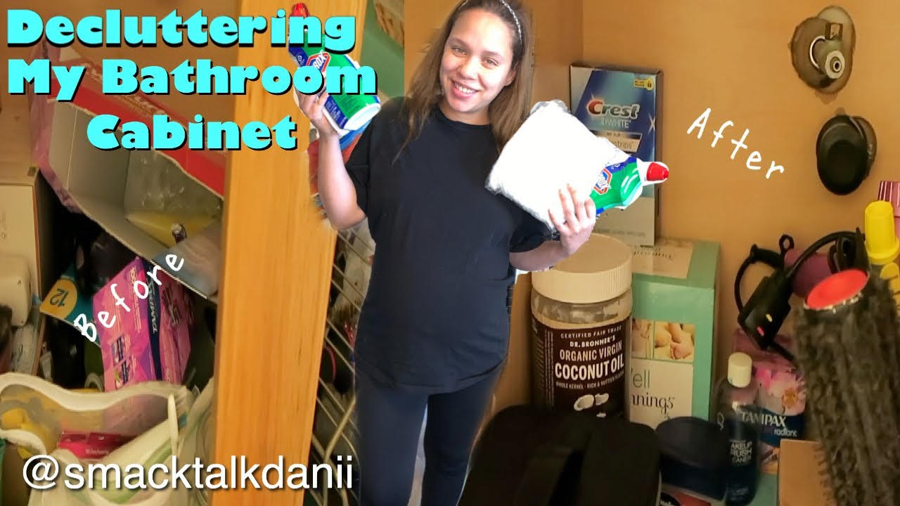 Decluttering | Clean with me | Bathroom Cabinet - YouTube