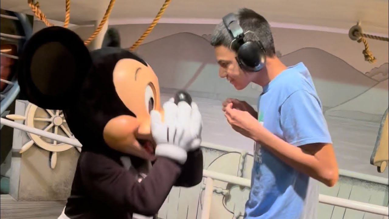 Thomas and ‘Steamboat Willie’ Mickey Mouse - YouTube