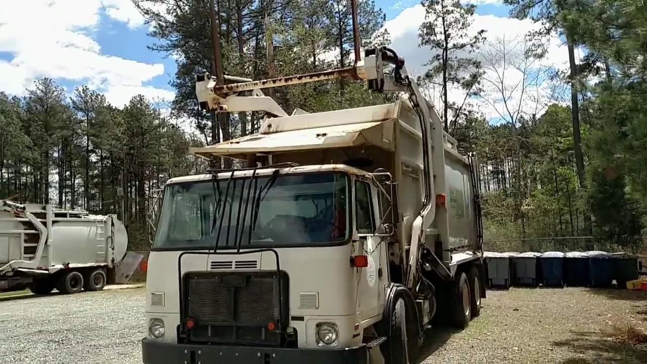 GovDeals: 2010 Autocar LLC Xpeditor - YouTube