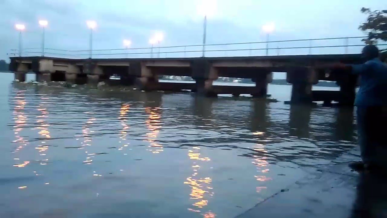 River Ganges College Ghat.... - YouTube