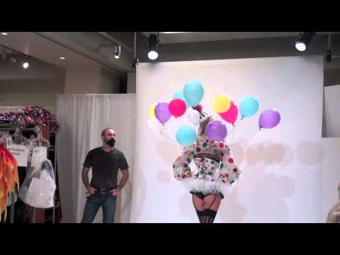 VICTORIA'S SECRET 2012: CIRCUS FITTINGS - ADRIANA, ALESSANDRA & CANDICE