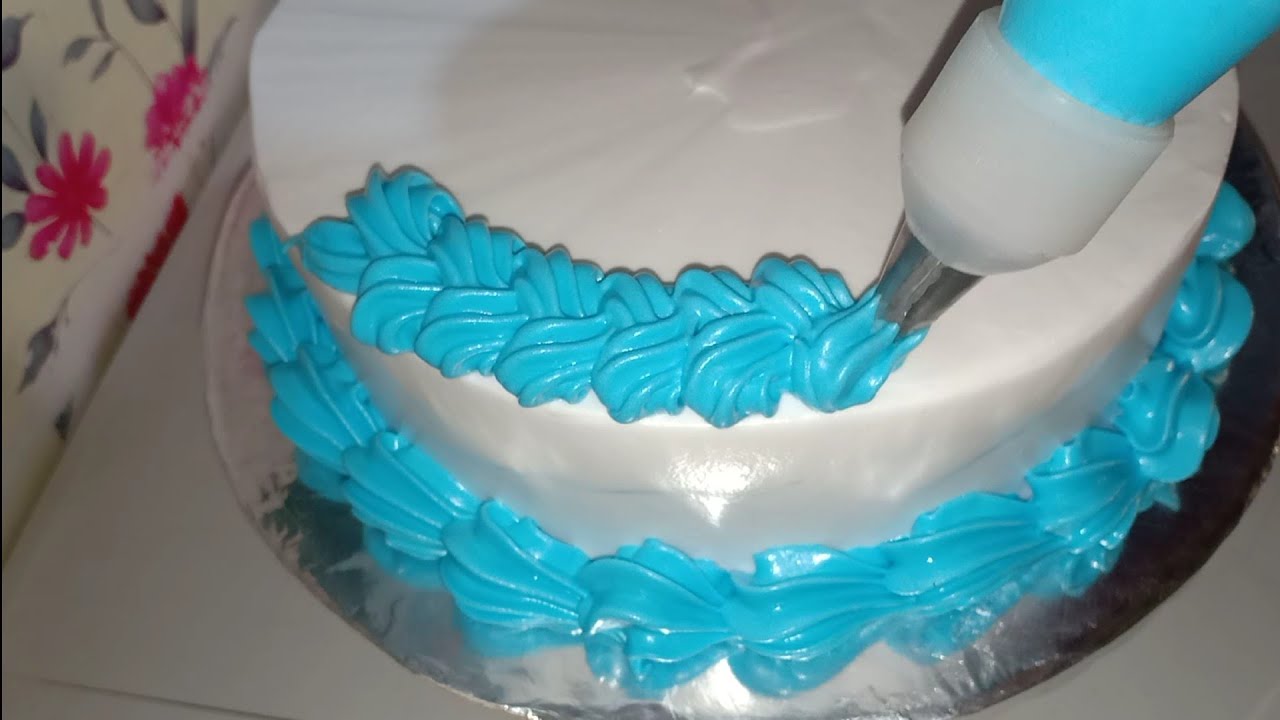 STAR TIP PIPING TECHNIQUES WITH BOILED ICING | CHOCHON CAKES - YouTube