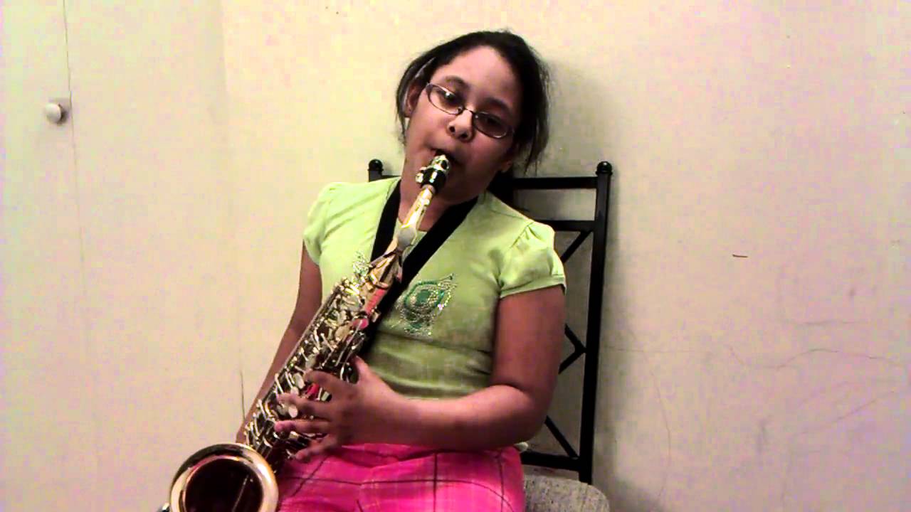Learning to play sax - YouTube