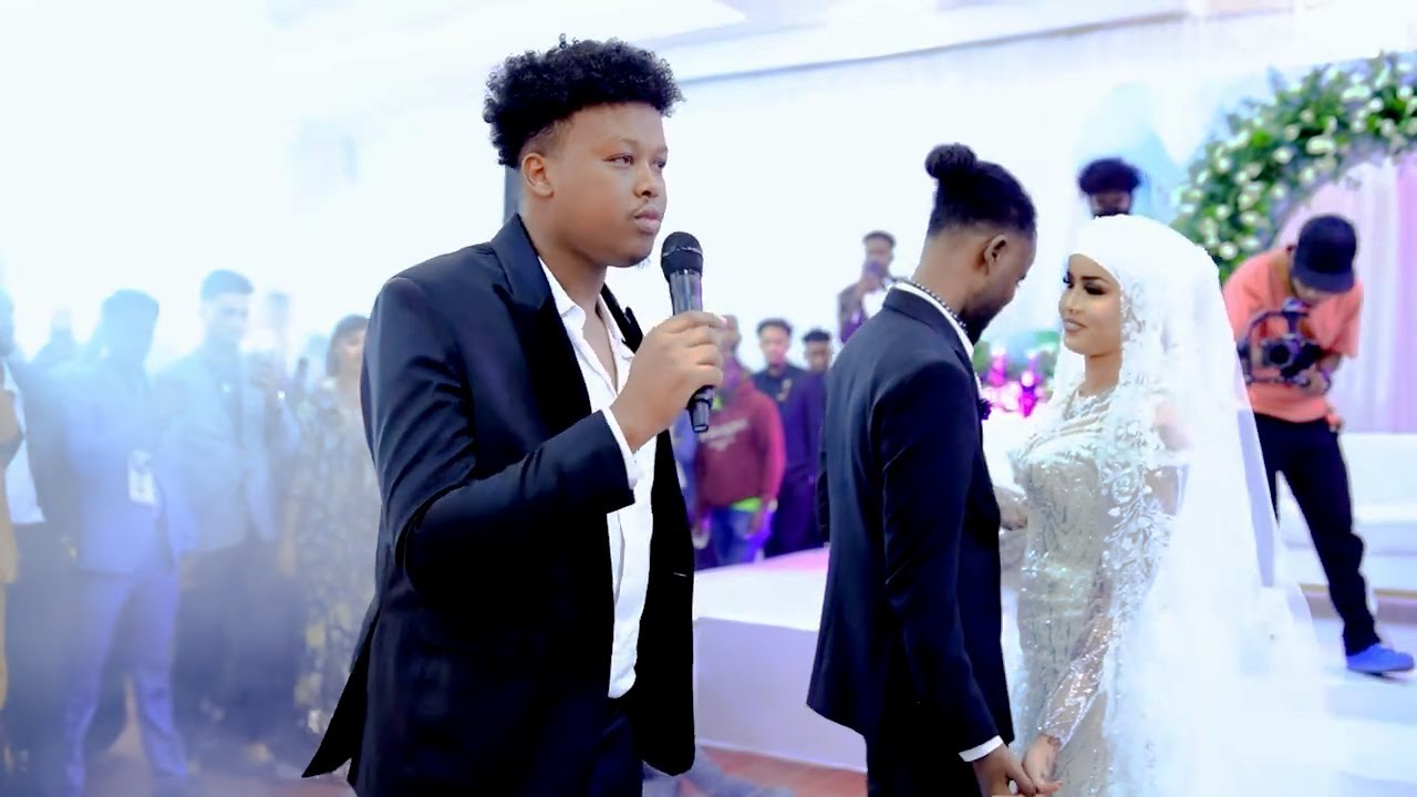 #AmiinYare |Hees Cusub |Arooskii |Qarniga Raxmo Roose - YouTube