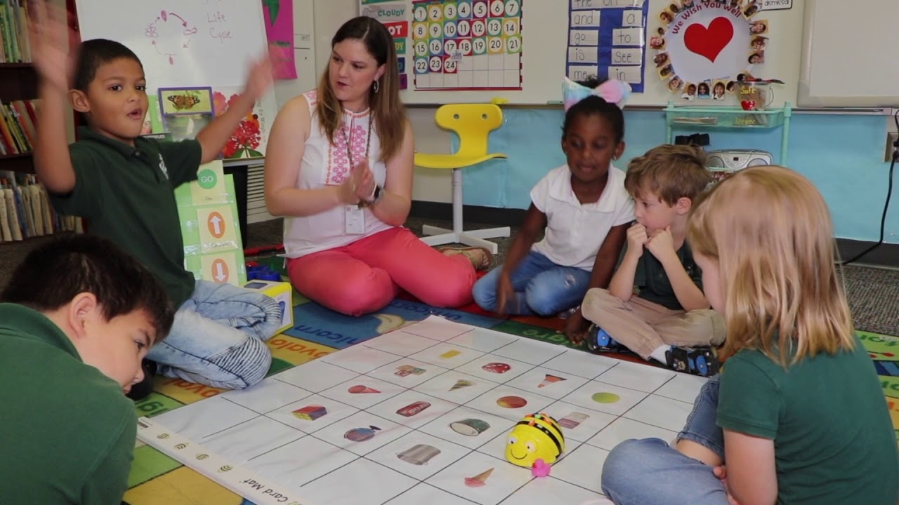 Talk of the Town Supports Hello! Florida Field Trip Fund - YouTube