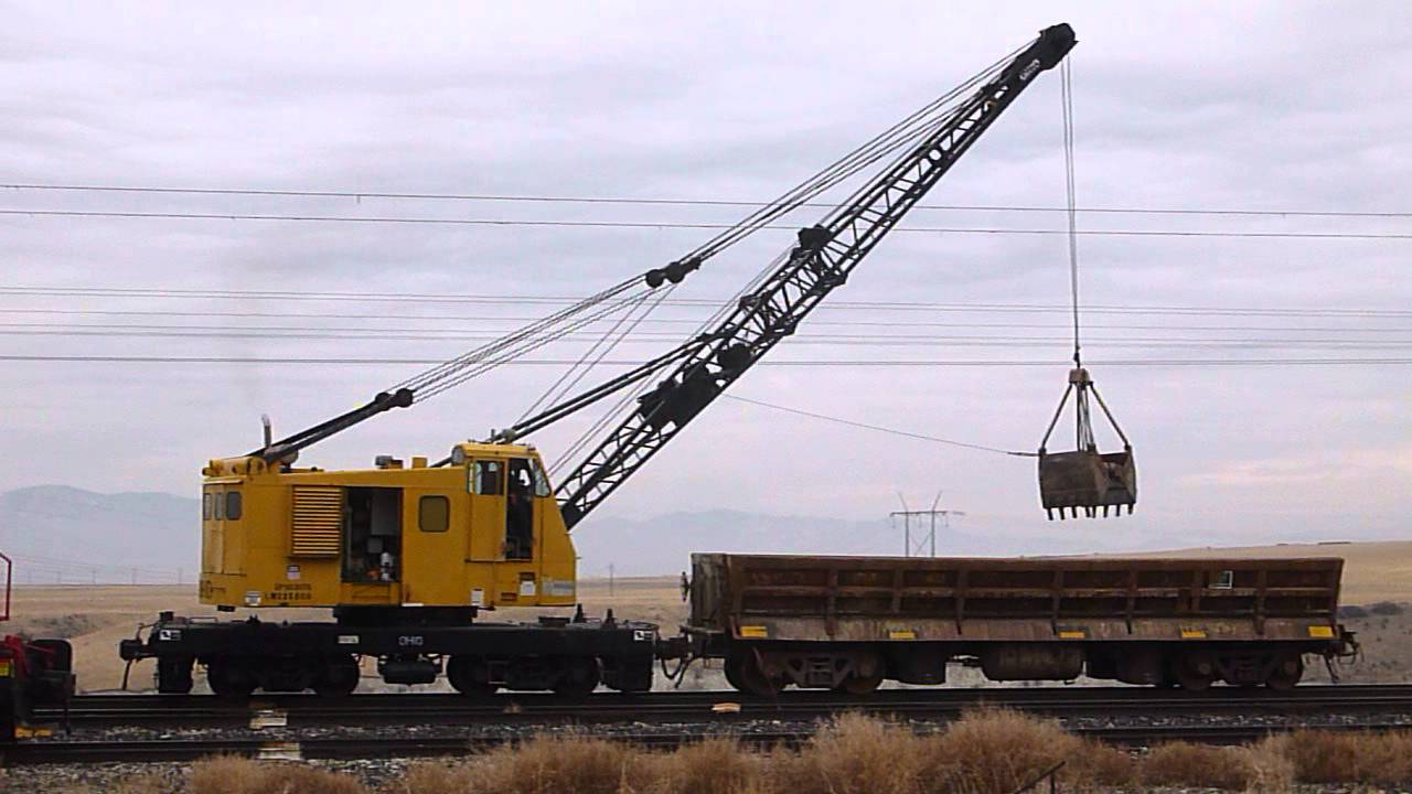 Union Pacific MOW at Work - YouTube