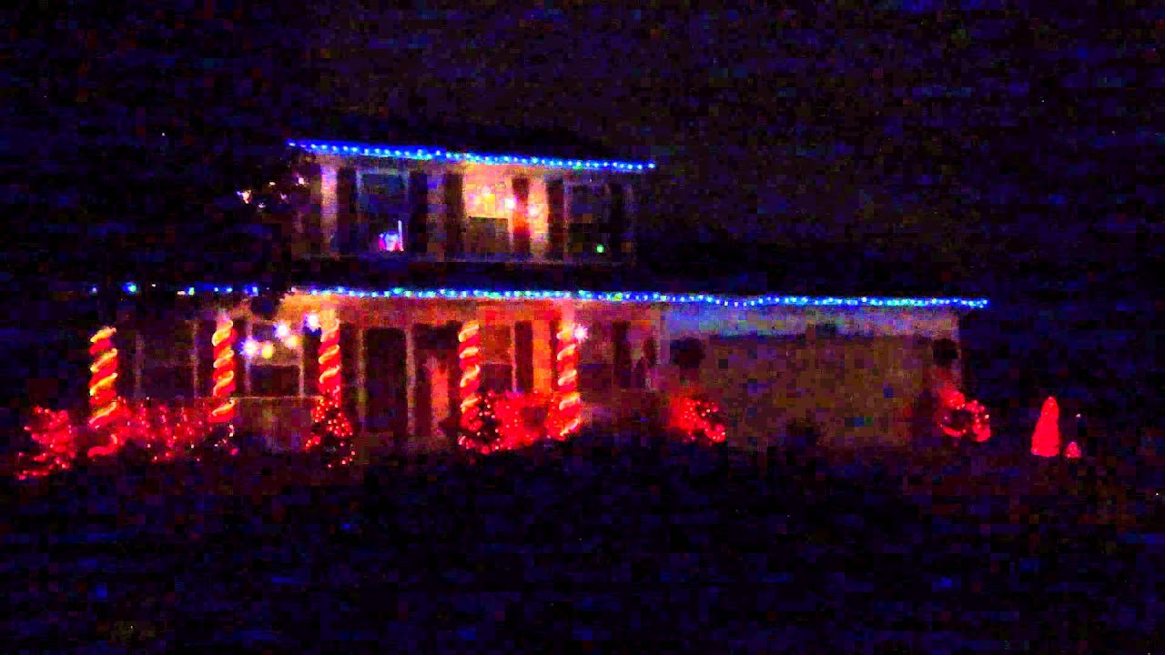 SeeMyChristmasLights.com-U2 Christmas/Baby please come home - YouTube
