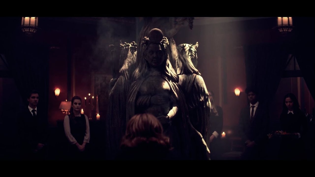 A DEUSA HÉCATE (O MUNDO SOMBRIO DE SABRINA) - YouTube