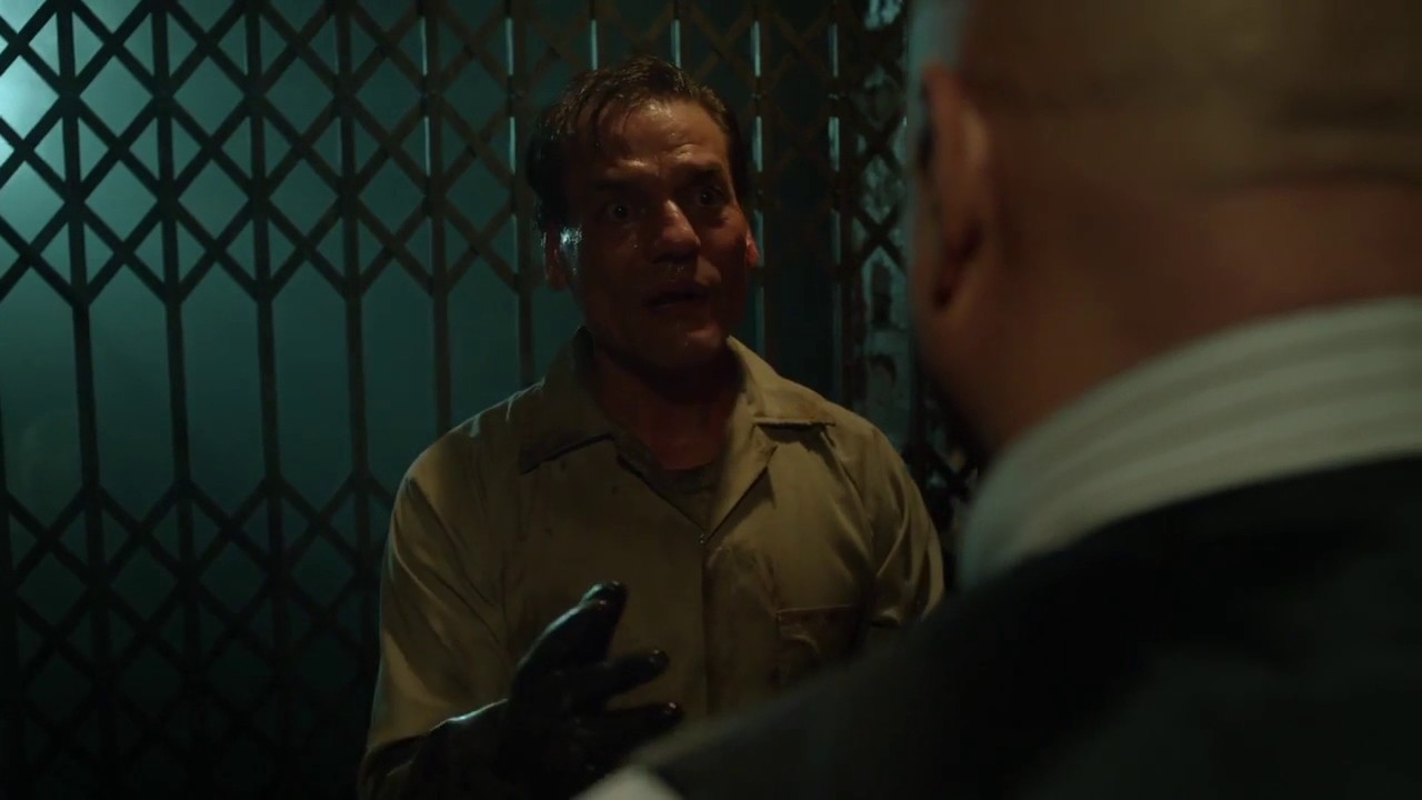 Captain. Barnes Punishes The Cleaner Season 3 Ep 8 GOTHAM - YouTube