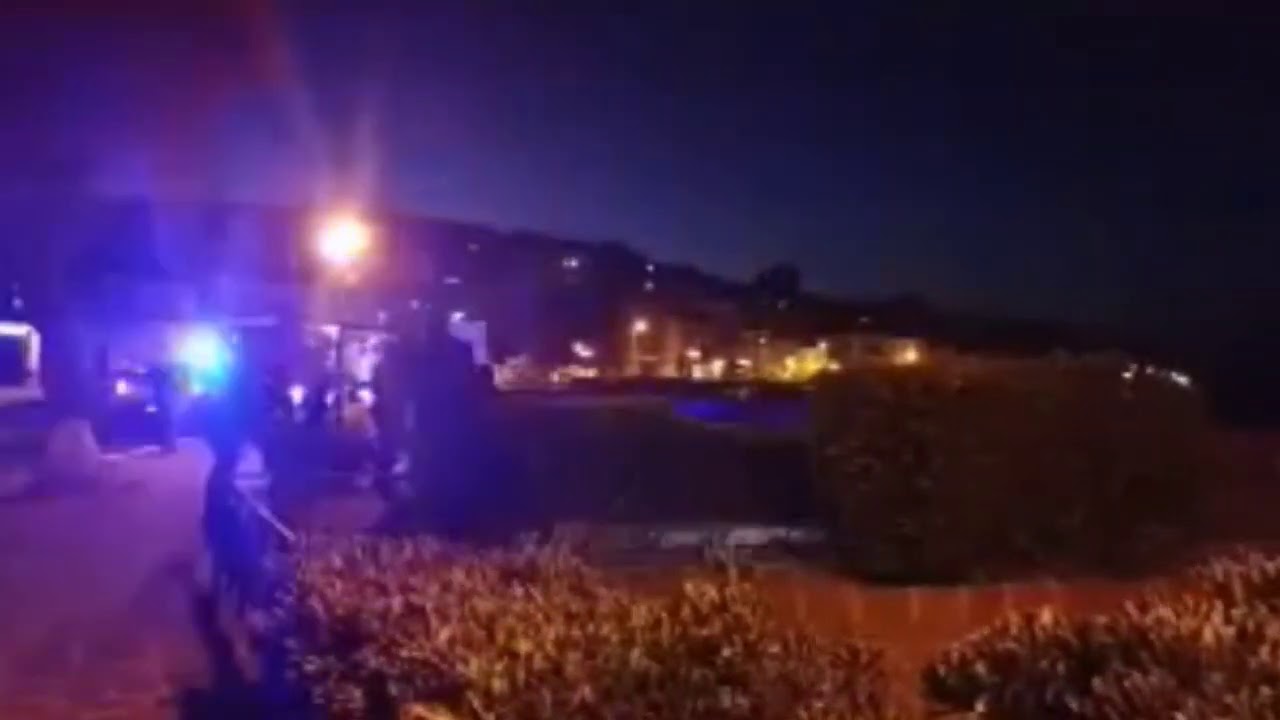 Η στιγμή της σύλληψης του δημοσιογράφου Ιάσωνα Αθανασιάδη στη Μυτιλήνη ...
