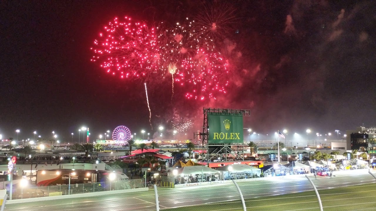2018 Rolex 24 hours fireworks - YouTube
