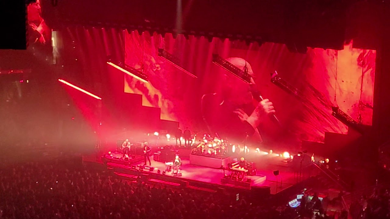 Mama, Genesis Live in Cleveland, The Last Domino Tour 2021 - YouTube