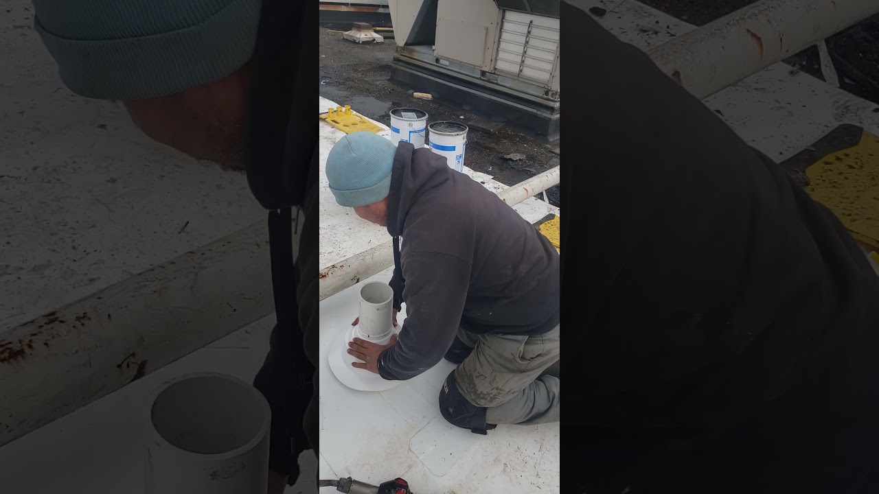 sarnafil instalando pipe boots - YouTube