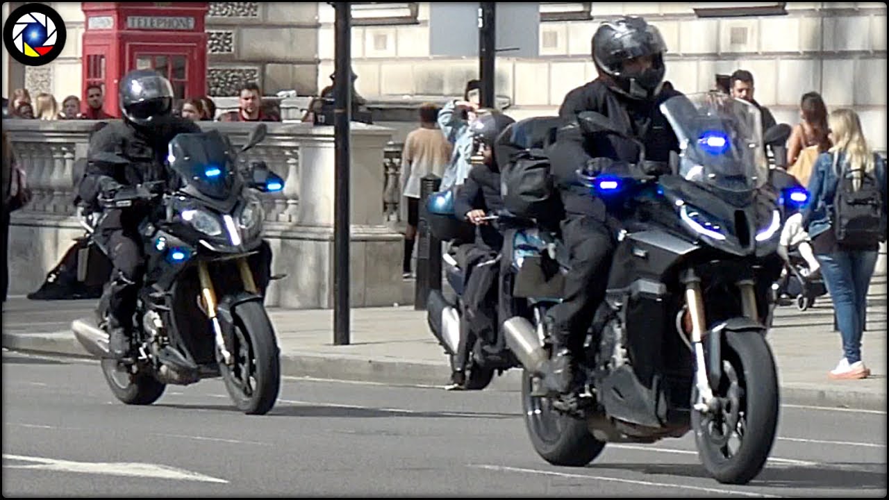 [London] Unmarked Police Bikes, MET Police and BTP responding - YouTube