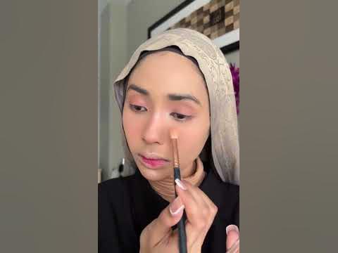 SIMPLE DAILY MAKE UP LOOK - YouTube