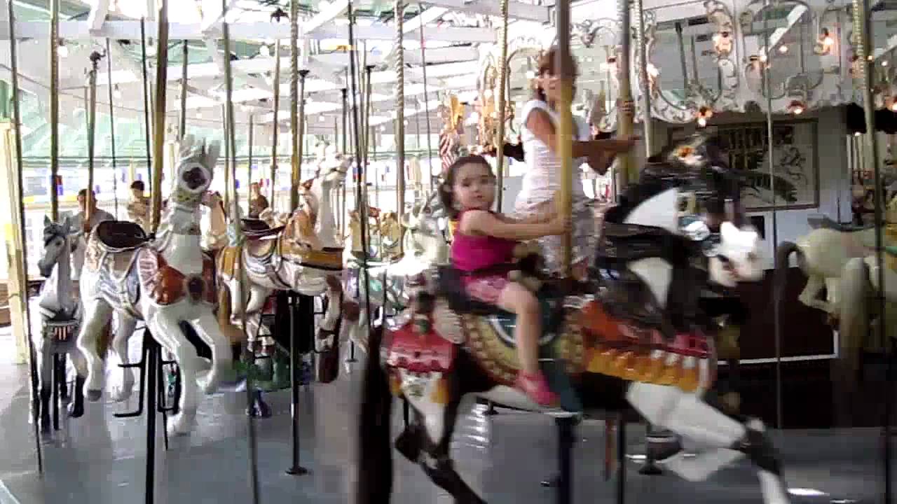 Crescent Park Carousel (Providence, RI) - YouTube