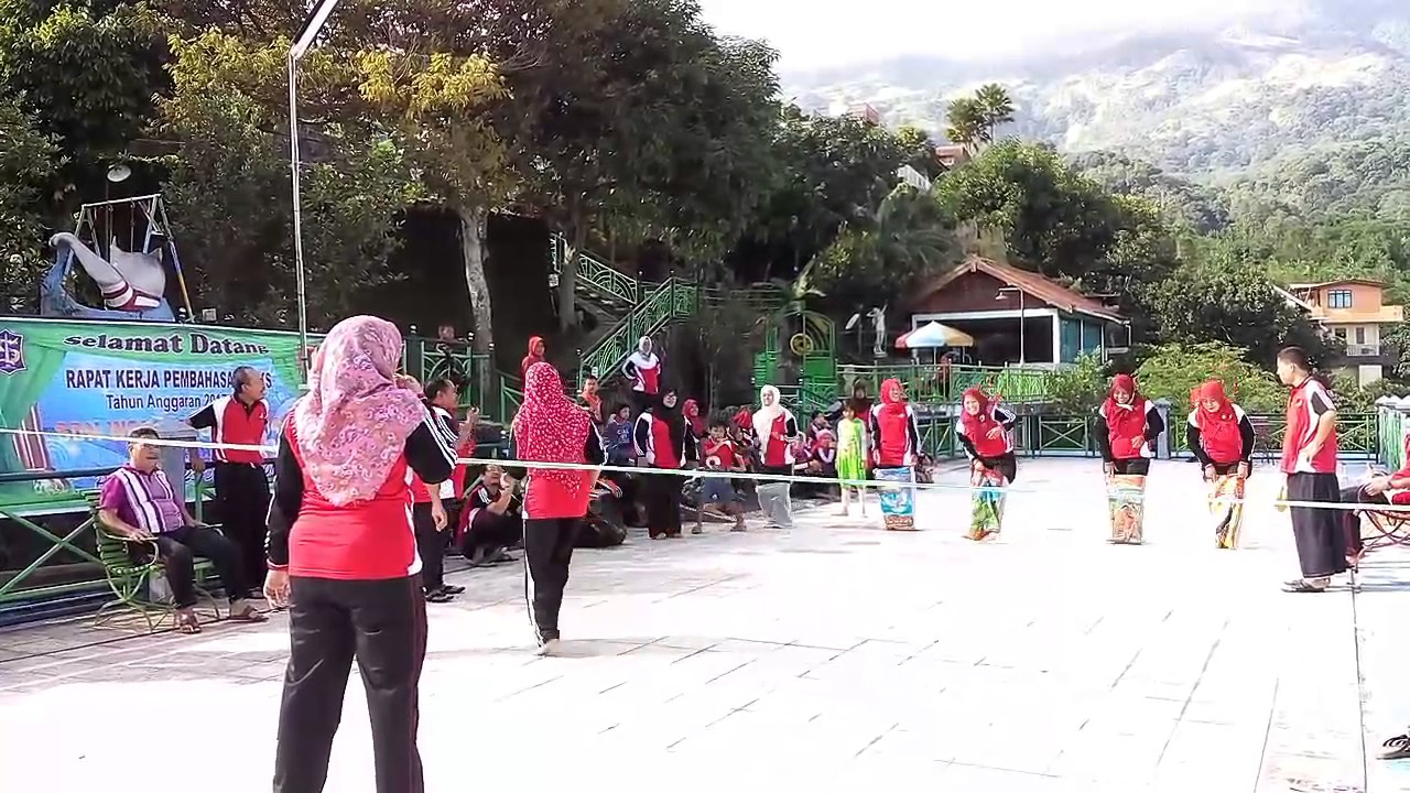 Games balap karung - YouTube