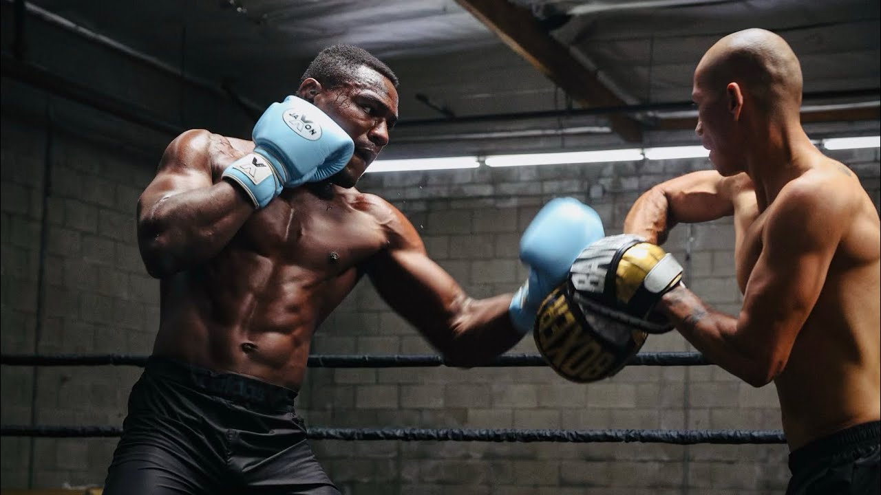 Build extreme knockout Power from home with these 7 dumbbell exercises ...