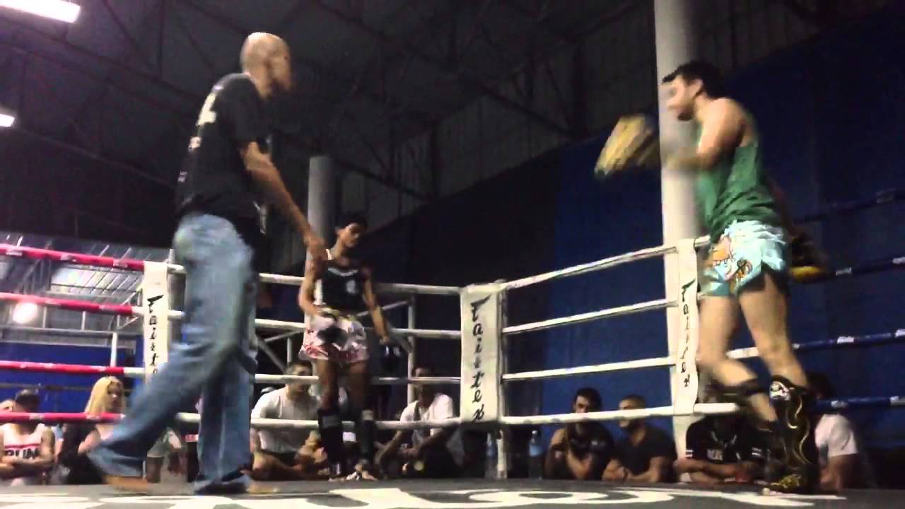 Yodteam ptt vs jonathan linnane sparring - YouTube