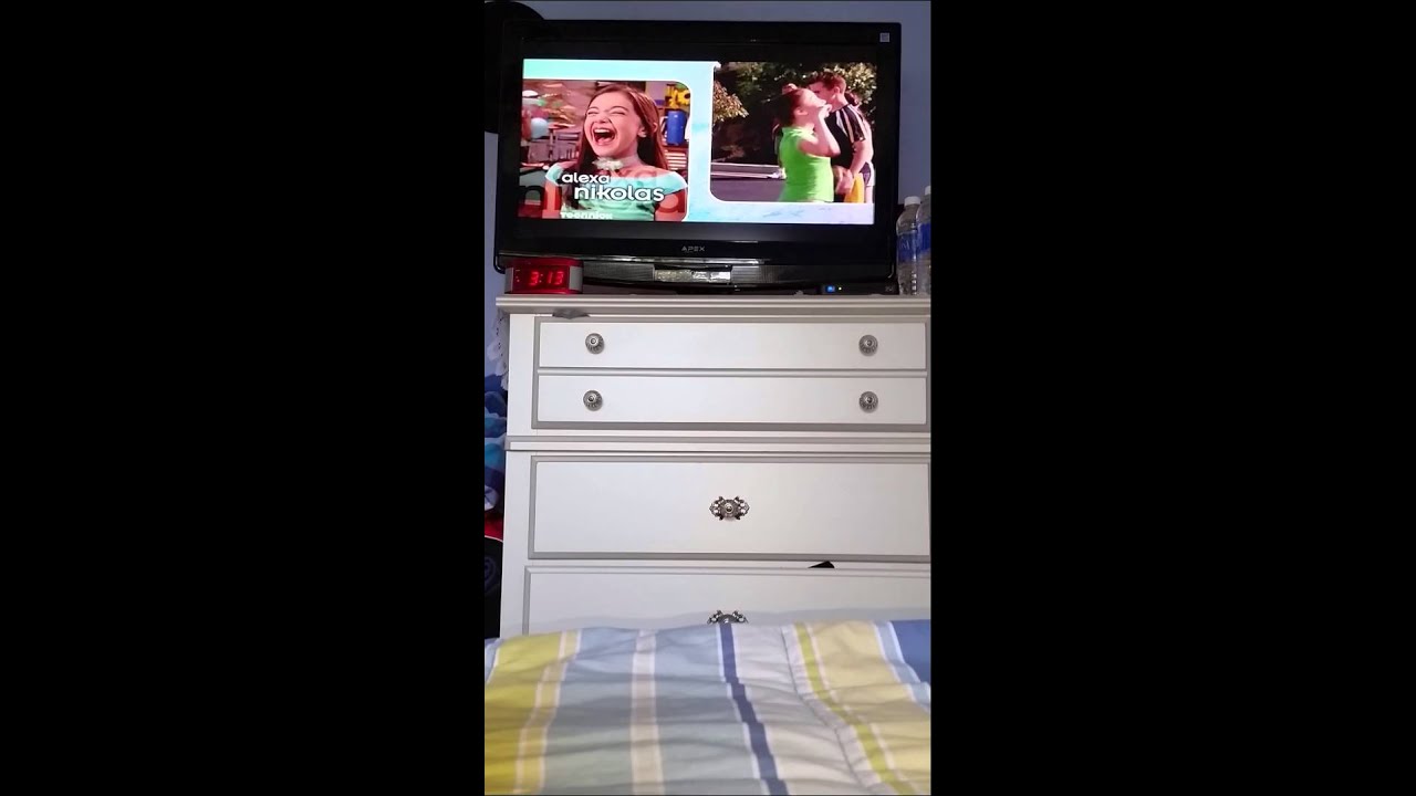 Zoey 101 Theme Song For Season 1 - YouTube