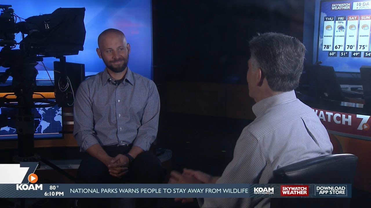 Sports Director Jacob Lenard says goodbye after 10 years at KOAM - YouTube