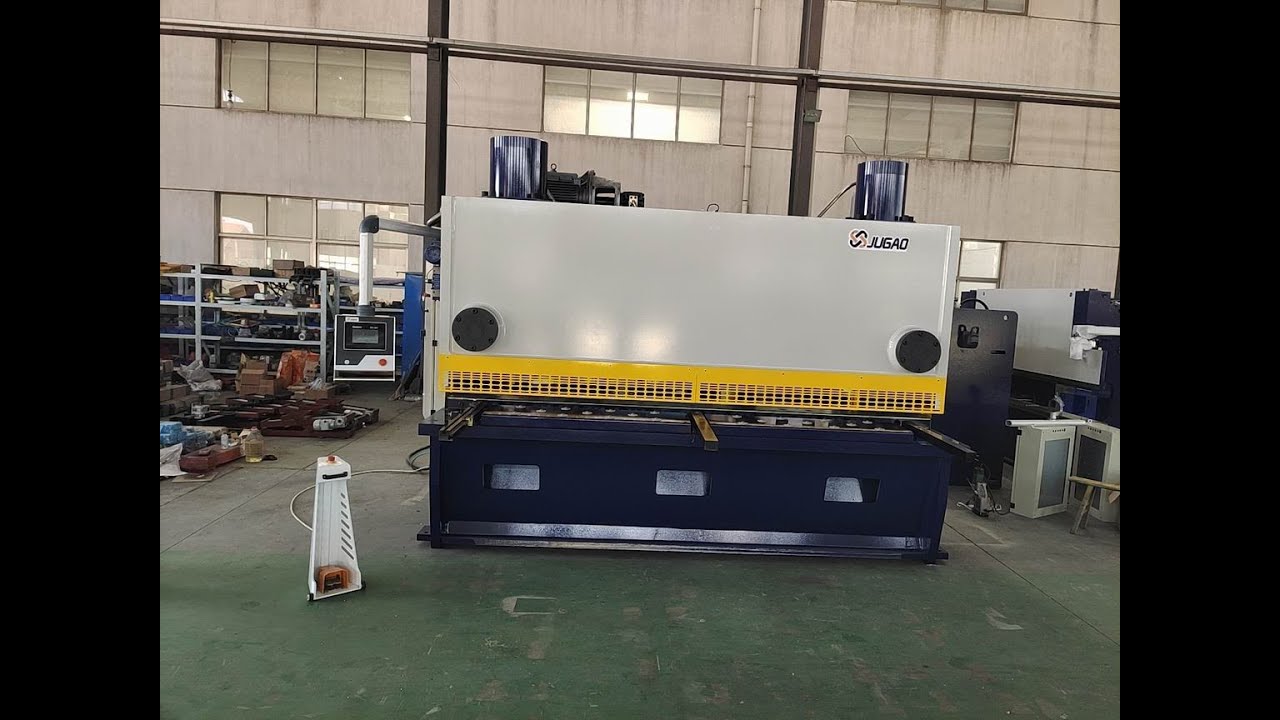 Hydraulic guillotine shearing machine. Delem DAC-360T controller.Pneumatic back support.oblique ...