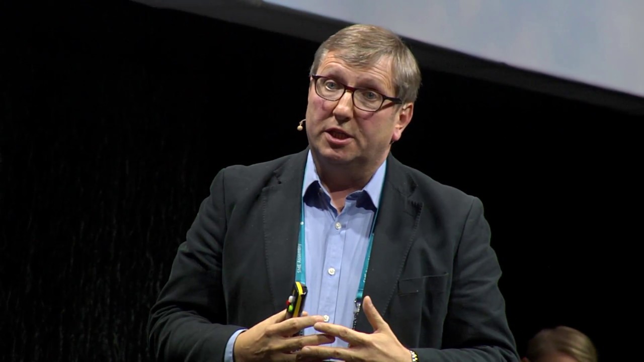 UK Jonathan Burr IfE2017 - YouTube