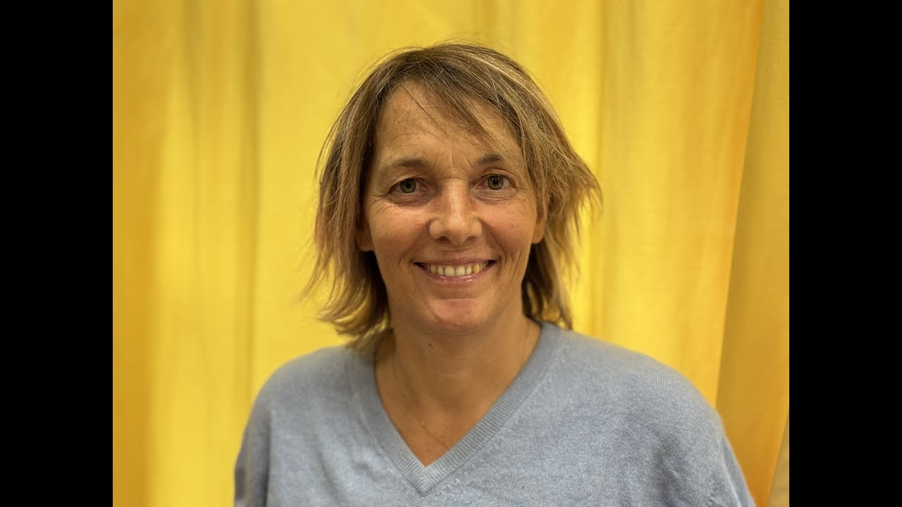 027 - Die euterbegeisterte Künstlerin - Barbara Husar - YouTube