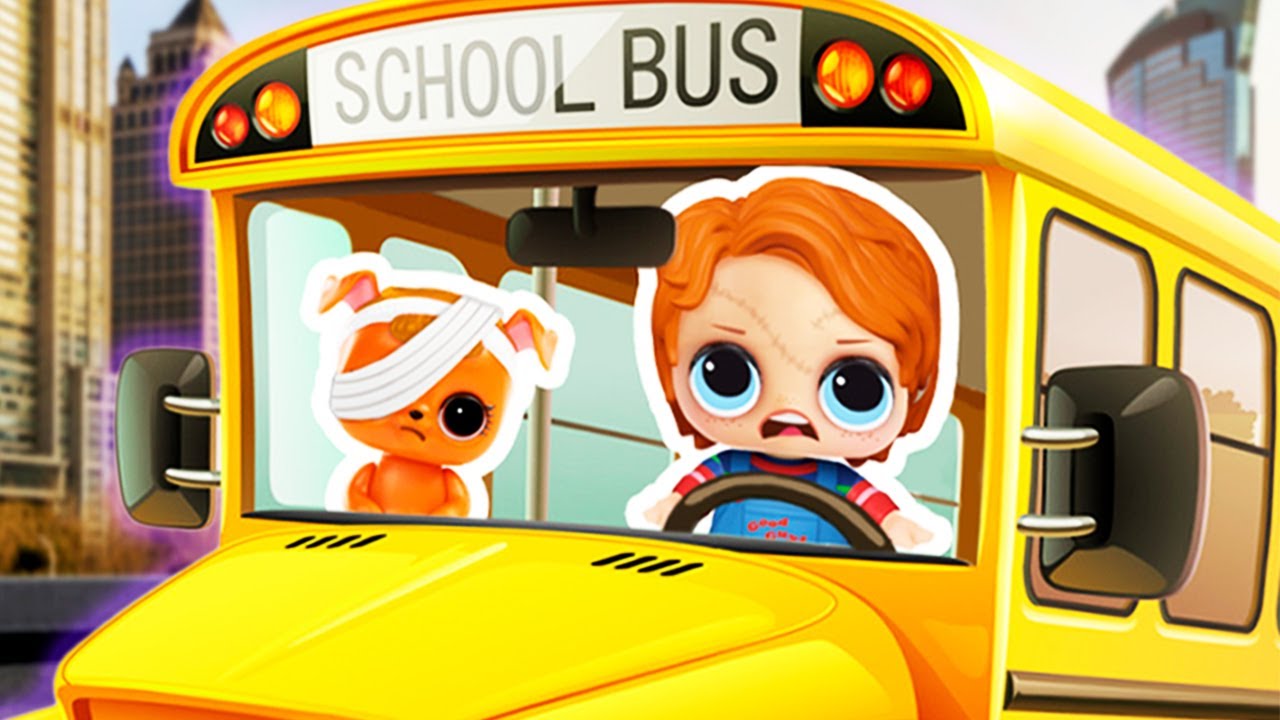 CHUCKY maneja UN AUTOBUS para SALVAR a un PERRITO 🐶 - Juguetes ...