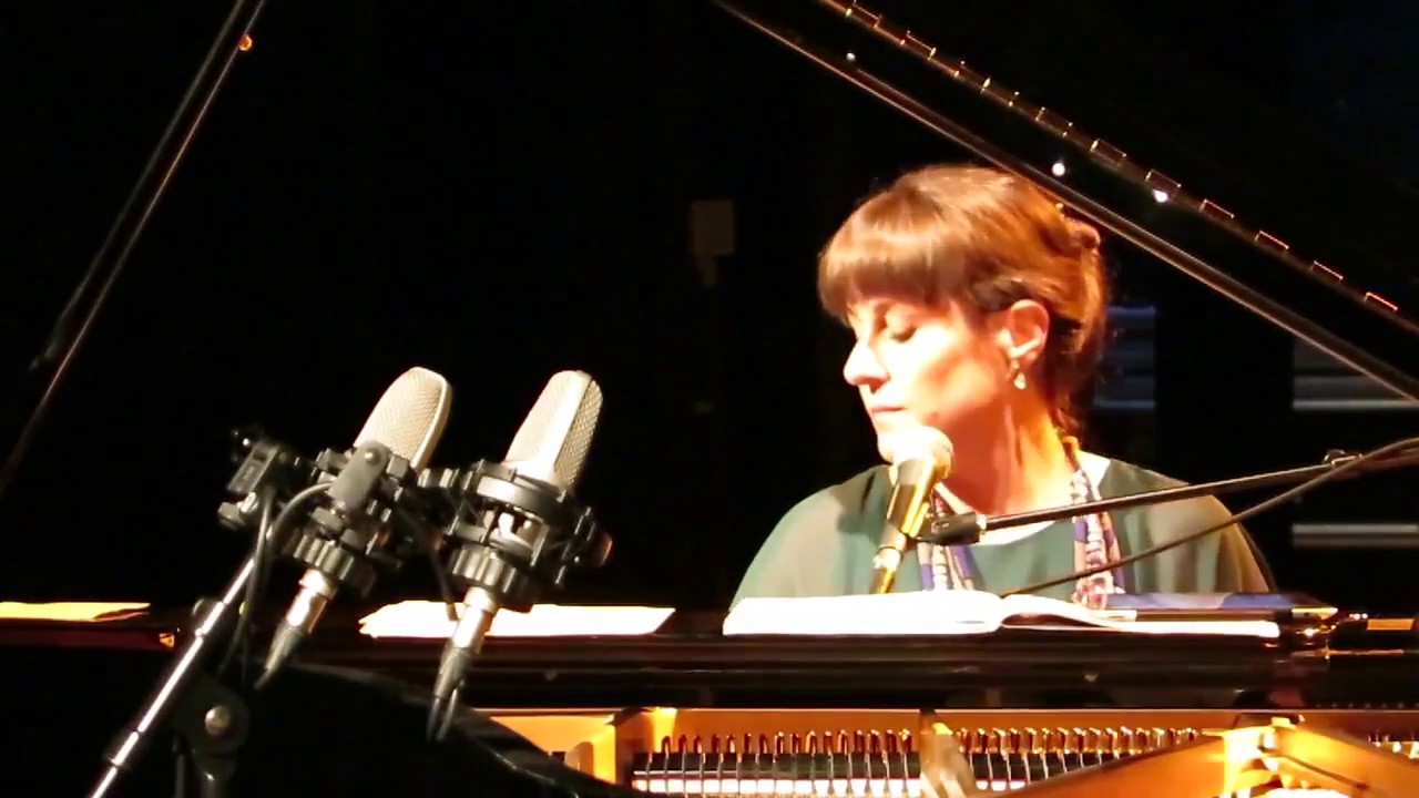 Annari Breed Wiegeliedjie live in Genk - YouTube