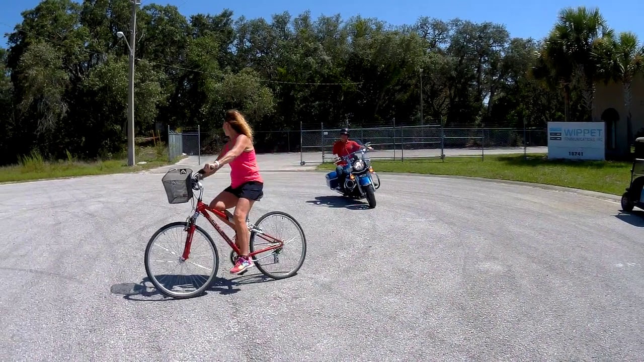 Afraid to lean your motorcycle? Try this tool - YouTube