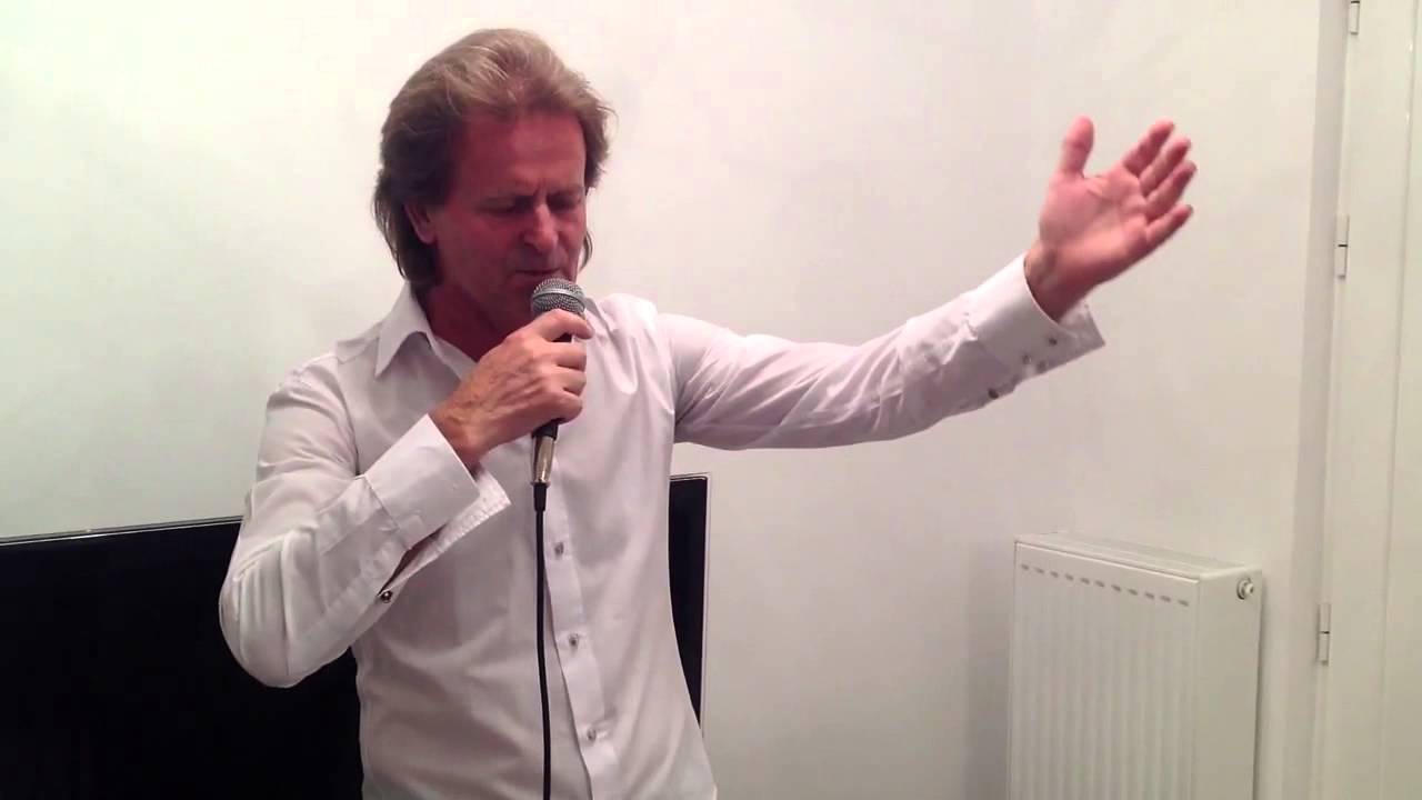 ΓΙΑΝΝΗΣ ΦΑΚΟΥΔΗΣ ΤΗ ΖΟΥΛΑ ΜΟΥ ΑΝΑΚΑΛΥΨΑΝ - YouTube