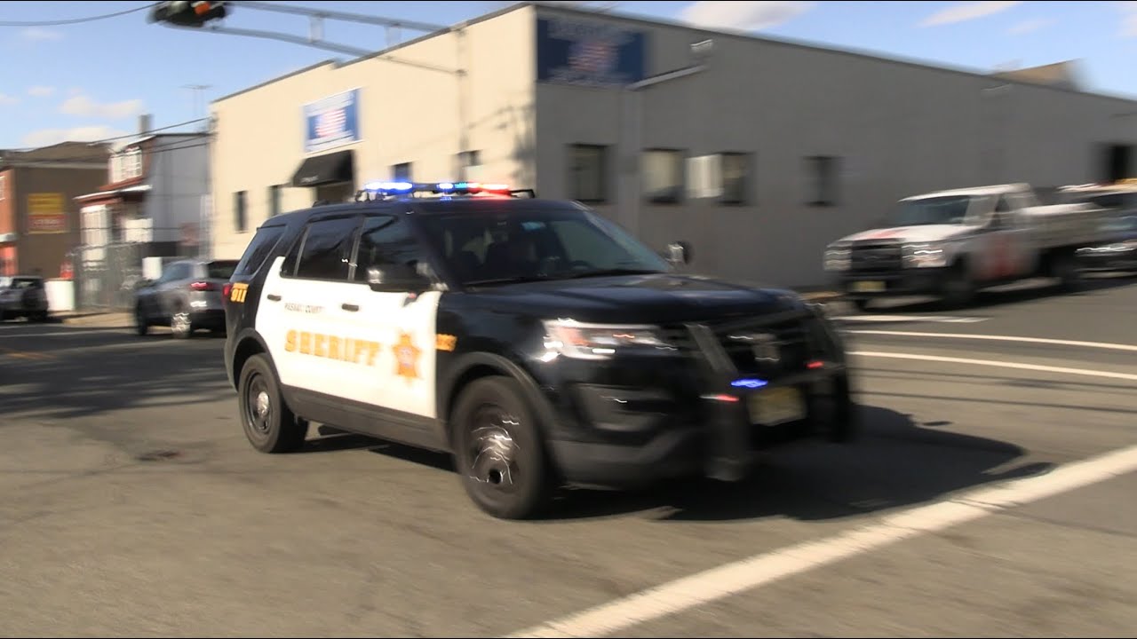 Paterson, NJ Passaic County Sheriff Unit Responding - YouTube