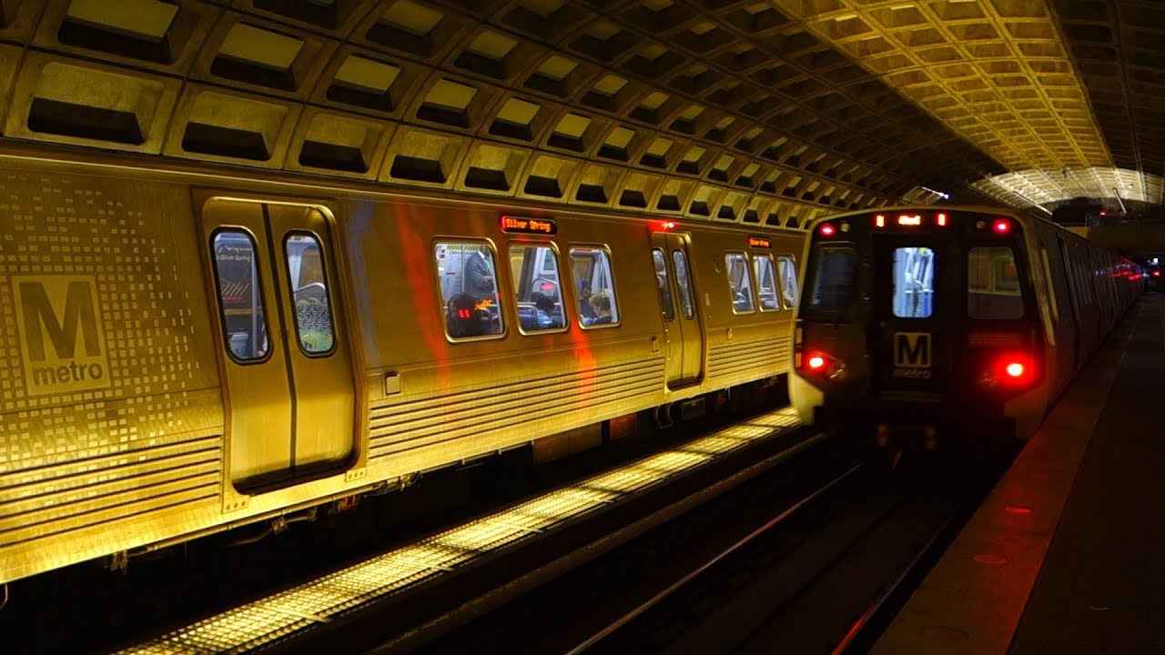 WMATA Metrorail : Shady Grove & Silver Spring Bound 7000 Series Red ...