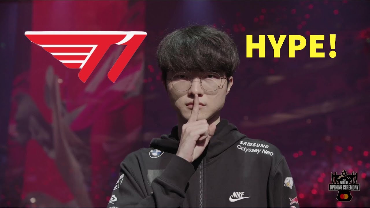 Crowd goes crazy for Faker introduction - YouTube